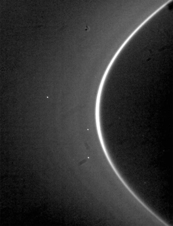 Orbiting ice may solve mystery of Saturn's ring