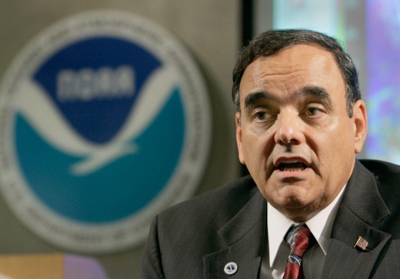 Fired hurricane center chief gets an old job