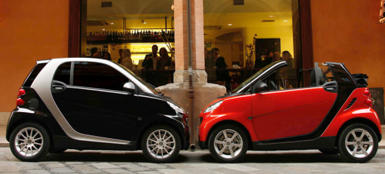 Americans get look at tiny Smart car