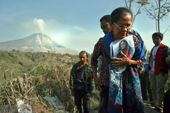 Loved Ones Honor Indonesian Volcano's Victims