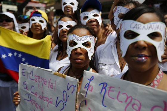 Amid Crisis, Venezuela Begins Holiday Week