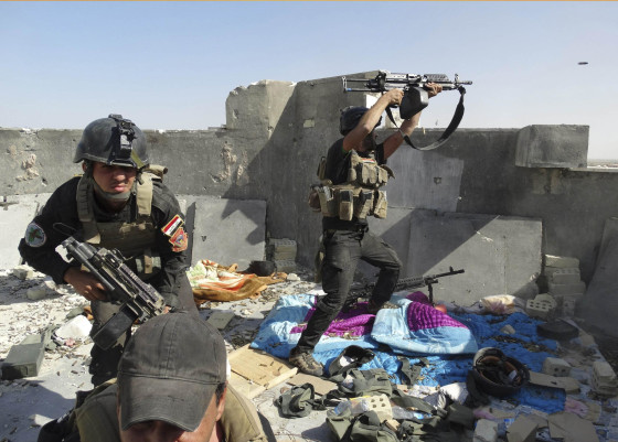 Iraqi Troops Battle Militants in Ramadi