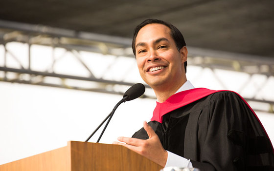 Prominent Latino Commencement Speakers Offer Wisdom to College Grads