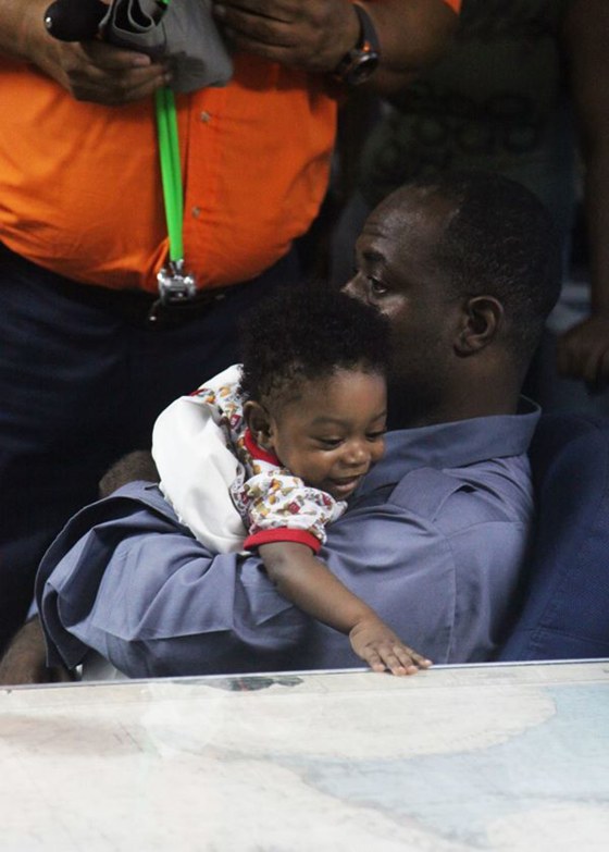 Five Survive Bahamas Plane Crash Rescued After Hours In Life Raft