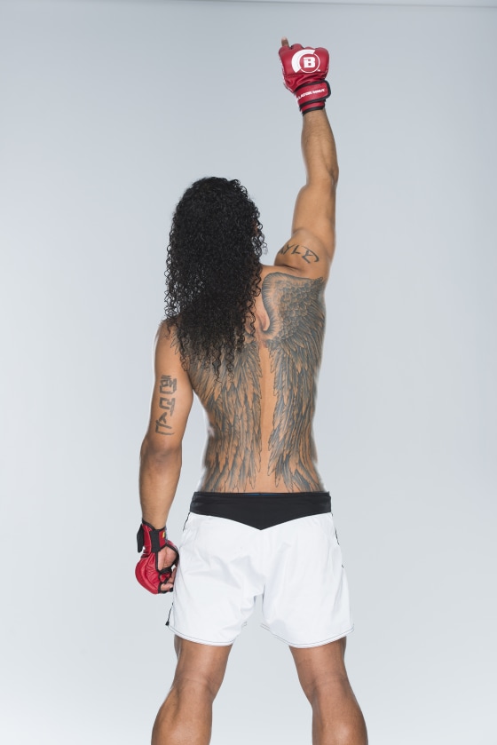 Benson Henderson Fights for His 'Love of the Game'