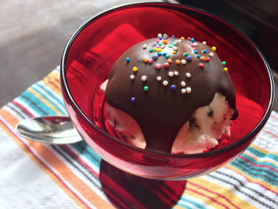 How to make chocolate Magic Shell at home