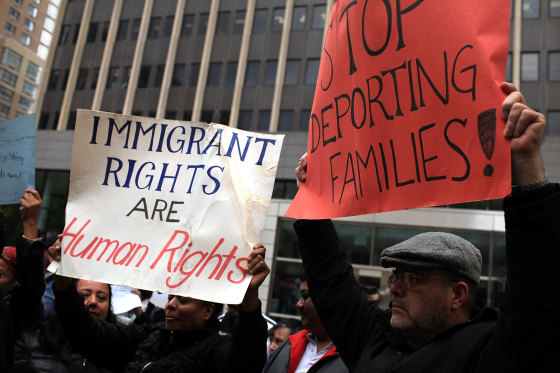 Democrats Focus on Rival's Immigration Failures Ahead of NY Primary