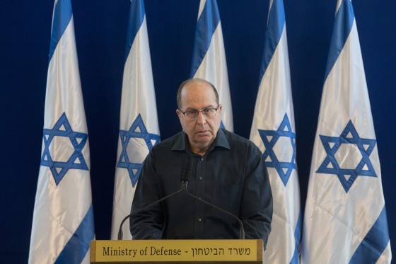 Israel Defense Minister Moshe Yaalon Quits, Says Can't Trust PM Netanyahu