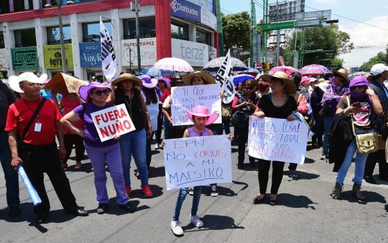 Teacher Protests Pause as Mexico Agrees to Revise Teacher Evaluation Plan