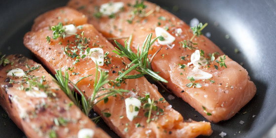 Fish oil, omega-3 supplements: Is eating fish every day healthy?