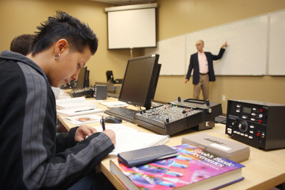 Major for-profit college chain abruptly announces closure of dozens of ...