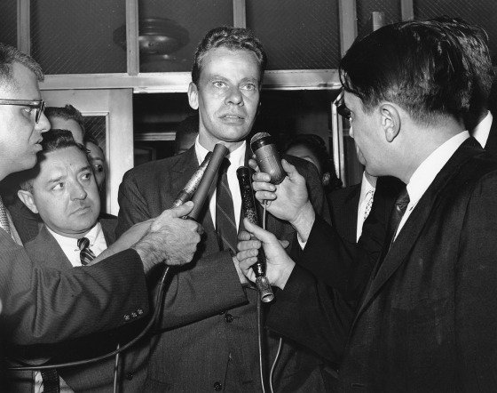 Charles Van Doren, who was involved in 1950s game show scandals, dies