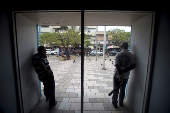 Deadline for Puerto Rico unemployment aid is extended after only a ...