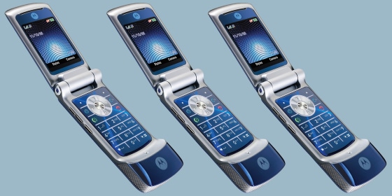 Verizon is bringing back the Motorola Razr flip phone
