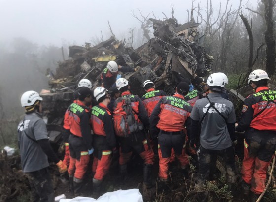 Helicopter crash kills Taiwan's top military officer, 7 others