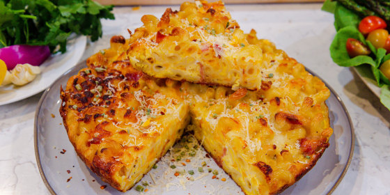 Cheesy Pasta Pie Recipe
