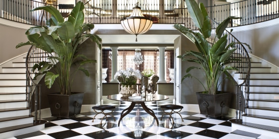 Checkered floors: A look inside the checkerboard floor trend