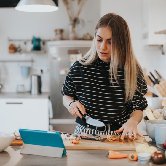 These online cooking classes will keep you connected to family