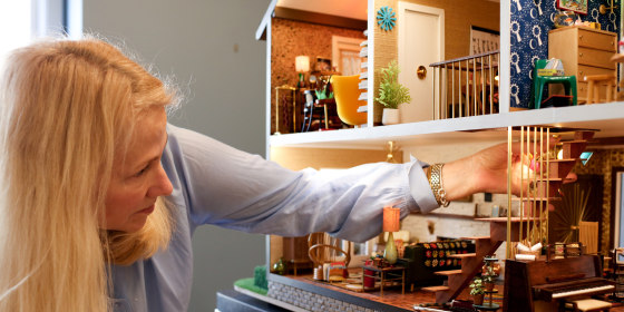 See inside this incredibly realistic miniature house