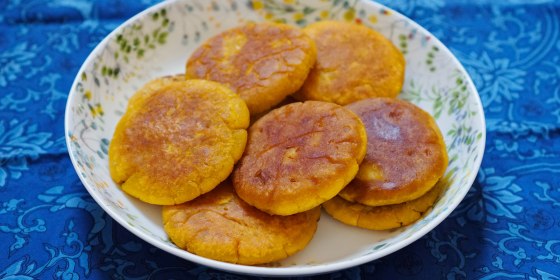 These 3-ingredient cakes are my favorite way to eat squash