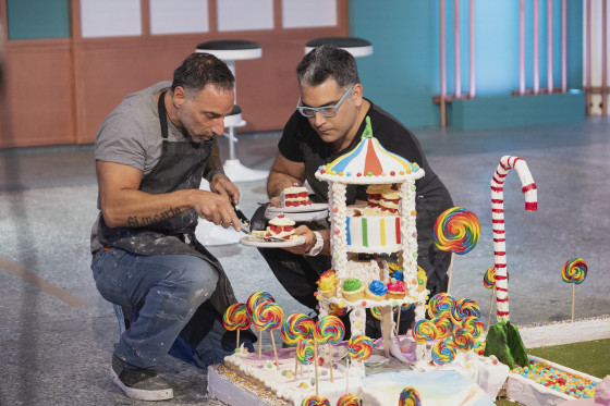 Netflix's 'Baking Impossible' adds to 'Great British Baking Show's ...