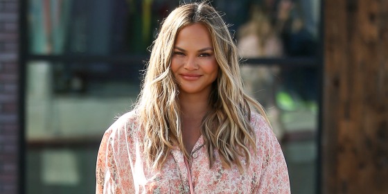 Chrissy Teigen shows off new eyebrows after transplant surgery