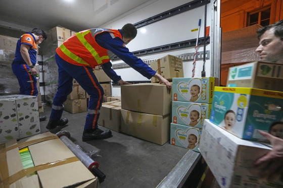 Charities struggle to send humanitarian aid into Ukraine
