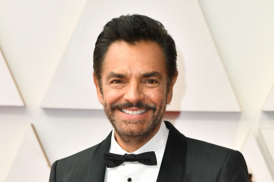 Mexican star Eugenio Derbez is injured in an accident and will undergo ...