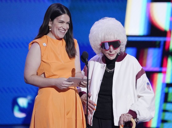 Abbi Jacobson on how 'A League of Their Own' helped a former baseball ...