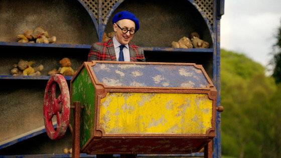 Alan Cumming Unpacks Most Shocking Moment In 'The Traitors' Finale