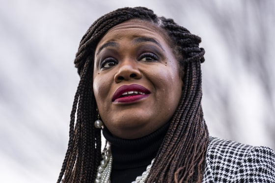 Members of Congress aim to revive federal reparations push