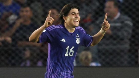 El “Messi mexicano” triunfa con Argentina