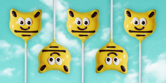 Starbucks’ New Bumblebee Cake Pop Looks More like a Cat