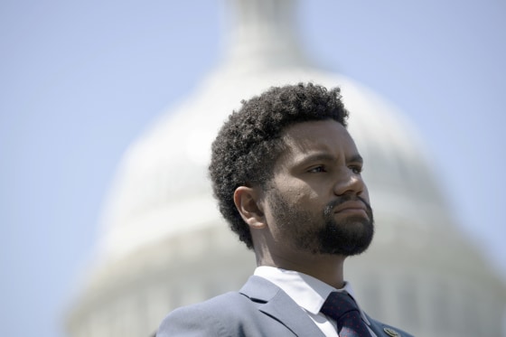 Maxwell Frost blasts DeSantis with f-bomb during Paramore concert