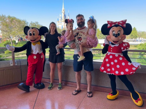 Jason Kelce Offers Advice To Dads On Surviving Disney World