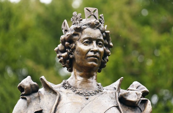 Queen Elizabeth Statue With Corgis Unveiled On Her 98th Birthday