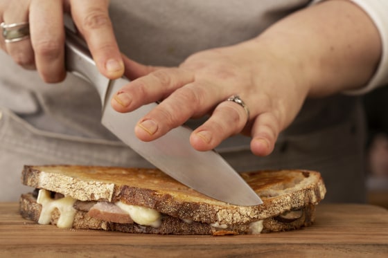 Man's Sandwich-Cutting Technique Goes Viral