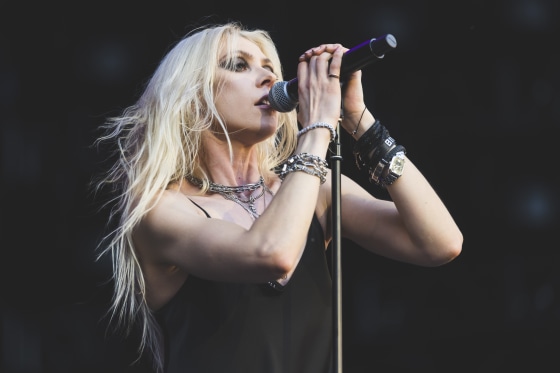 Taylor Momsen Shares Dramatic Onstage Encounter With Bat That Bites Her