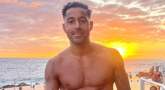 Man, 38, Diagnosed with Stage 4 Lymphoma After 'Really Weird' Symptoms