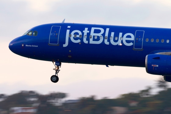 FAA investigates close call between Jet Blue plane and aircraft near ...