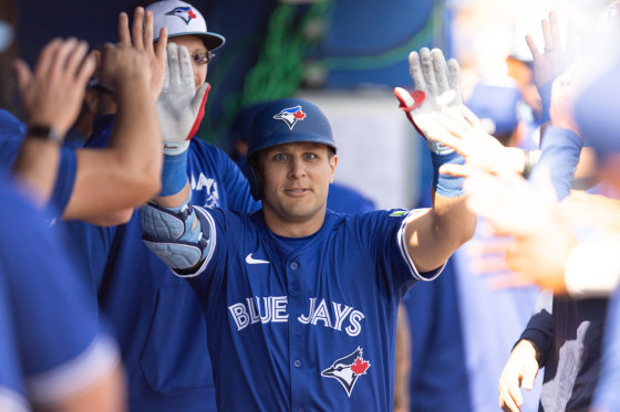 Blue Jays outfielder Daulton Varsho makes stunning backhanded catch vs ...