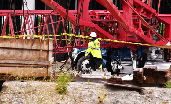 Crane collapse kills 2 at Florida construction site, officials say
