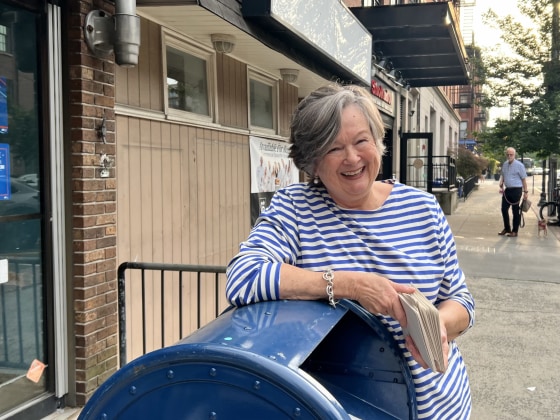 Woman Writes 10,000 Thank You Notes To Strangers, But She's Not Done