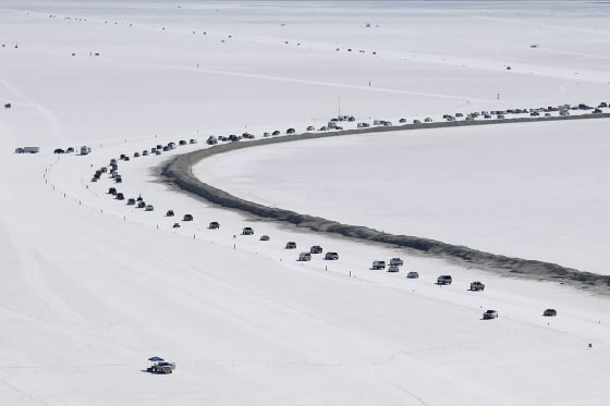 Racer dies trying to set land speed record at Utah salt flats