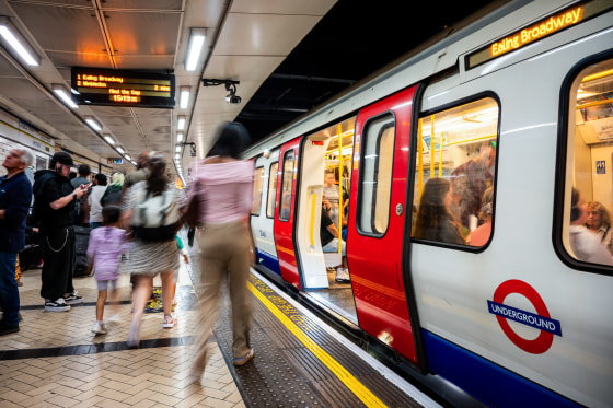 London Underground subway system is grinding to a halt as staff go on ...