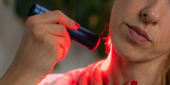 7 Best Red Light Neck Products, Tested and Reviewed