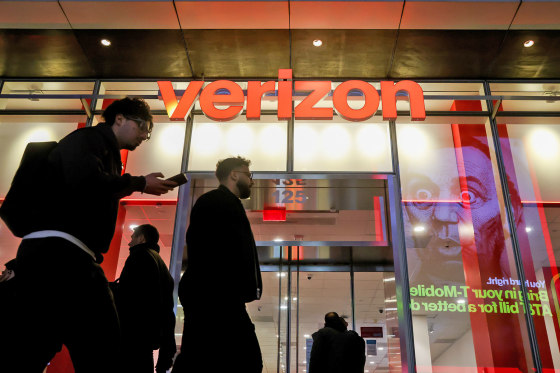 Verizon to issue $20 credits to customers impacted by outage