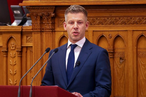 Hungary’s Péter Magyar sworn in as prime minister, ending Viktor Orbán ...