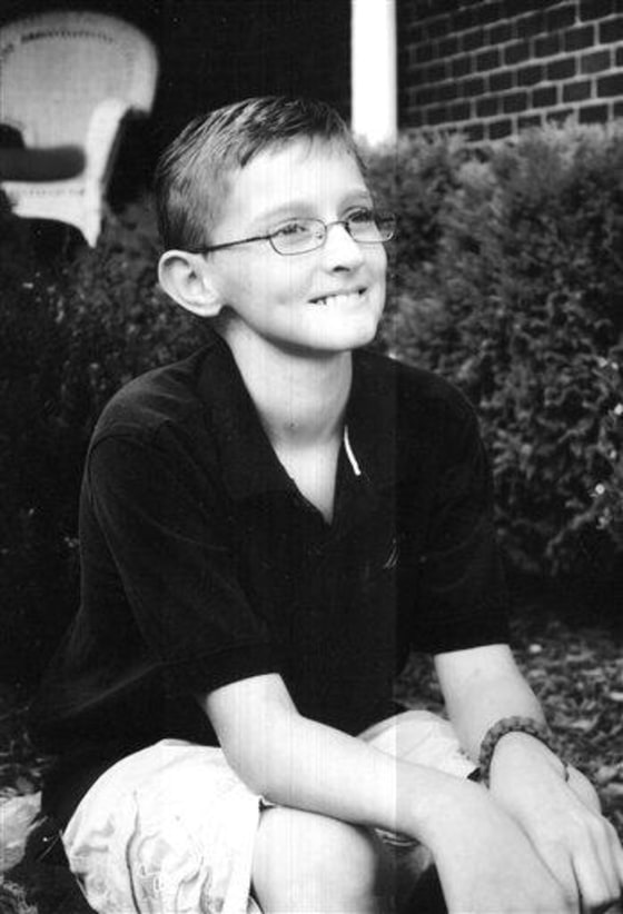 Social media sensation dies of cancer at age 13