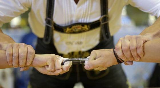 Finger wrestlers battle in Germany
